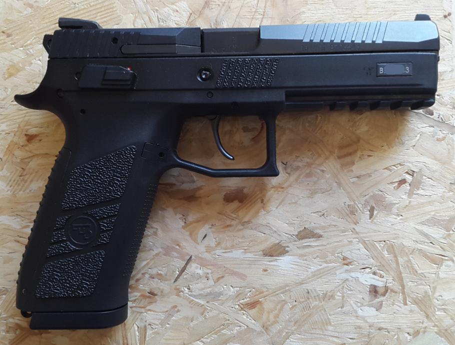 Pistolet CZ P09 avec Crosse Roni (arme occasion, Très Bon état)